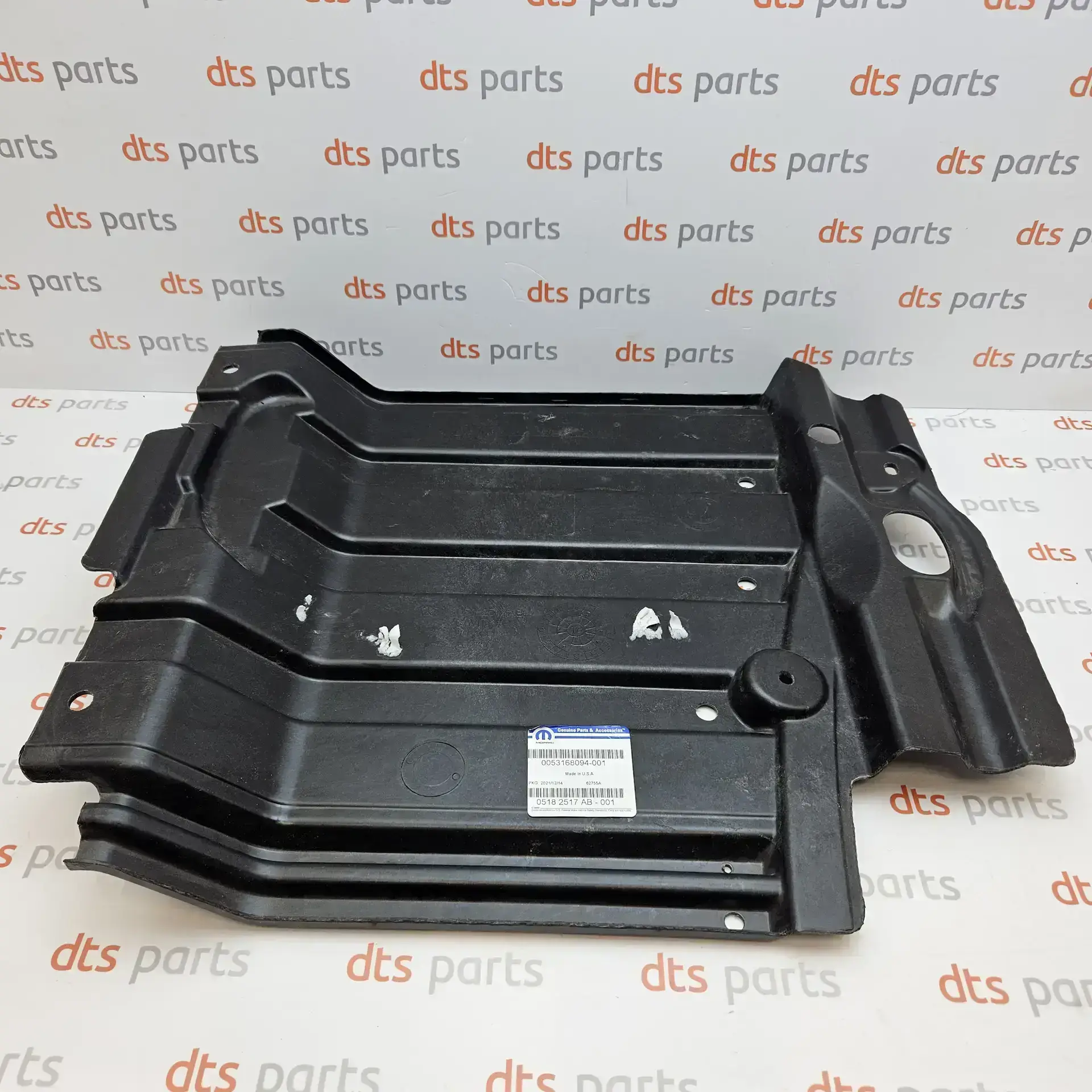 FCA 05182517AB Transmission oil pan cover 2011-2019 Jeep Grand Cherokee ...