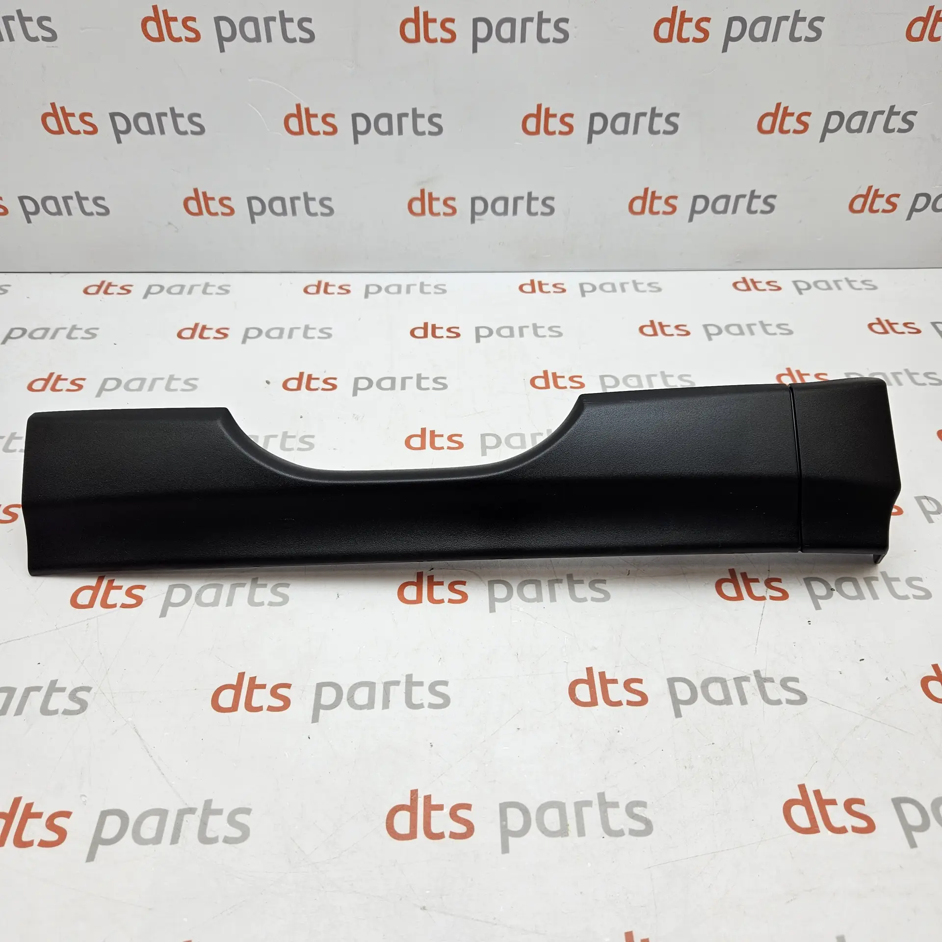 BMW 52107167350 Front right seat trim OEM rezerves daļu katalogs ...